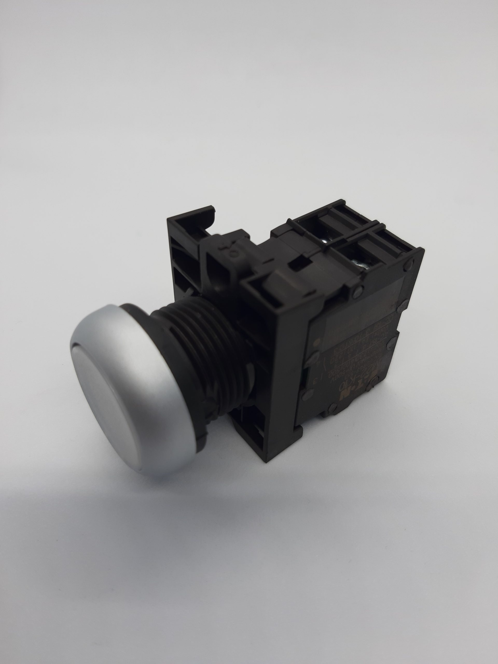 M22-DL-W/K10/24-W 210018 BOTON PULSADOR LUMINOSO BLANCO, LED 12/24V CON NA | Lepsac