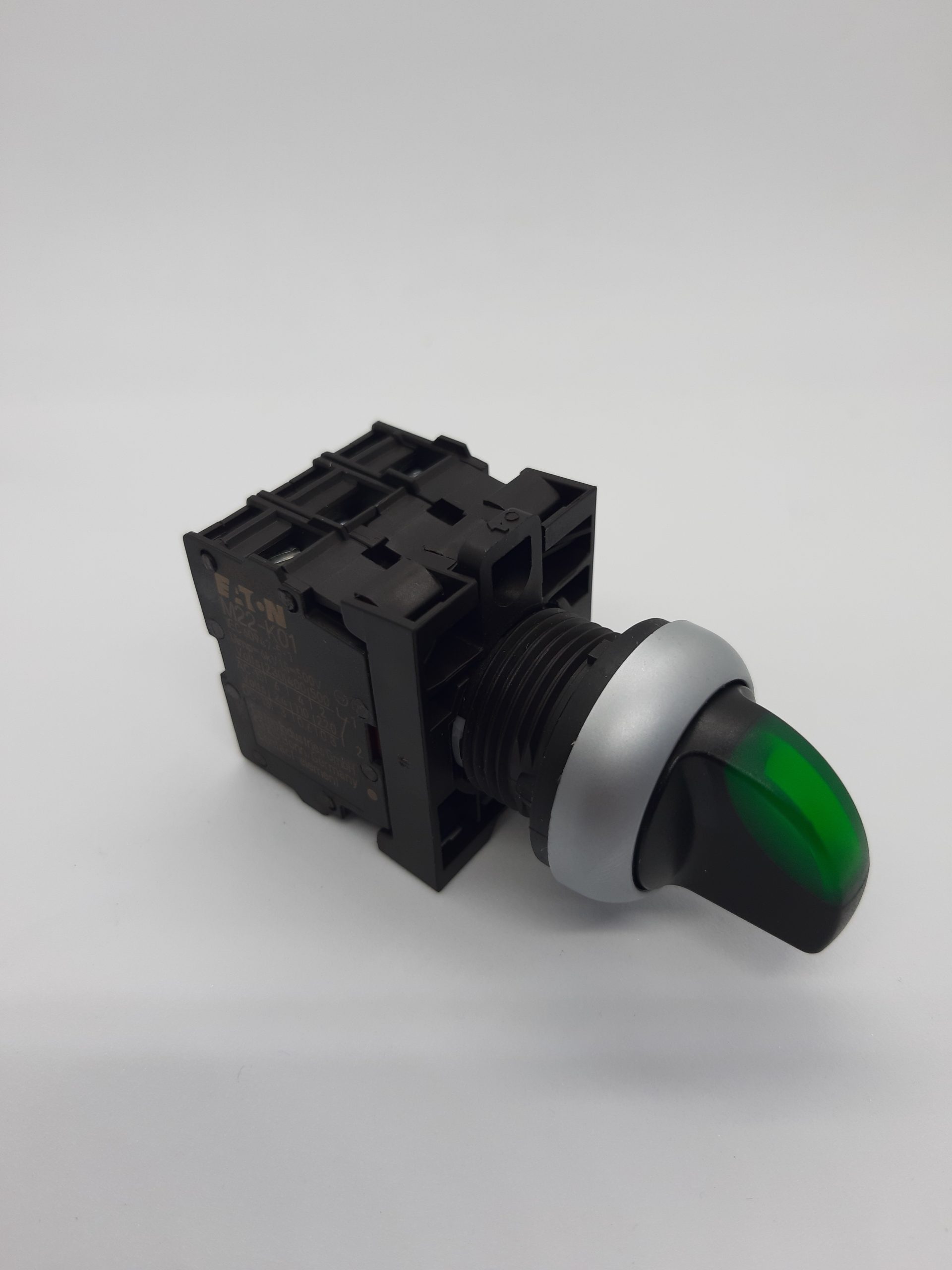 M22-WRLK-G/K11-G-230 210024 SELECTOR LUMINOSO VERDE 2 POSICIONES (0-I) 110/220V NA+NC | Lepsac
